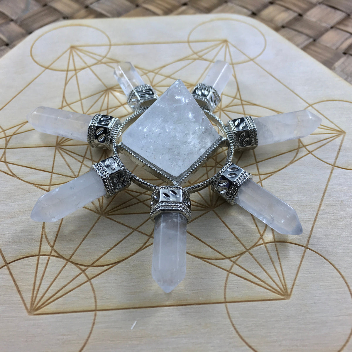 Gemstone Pyramid Energy Generators - 7 Points - Polished Pyramid - Rei ...